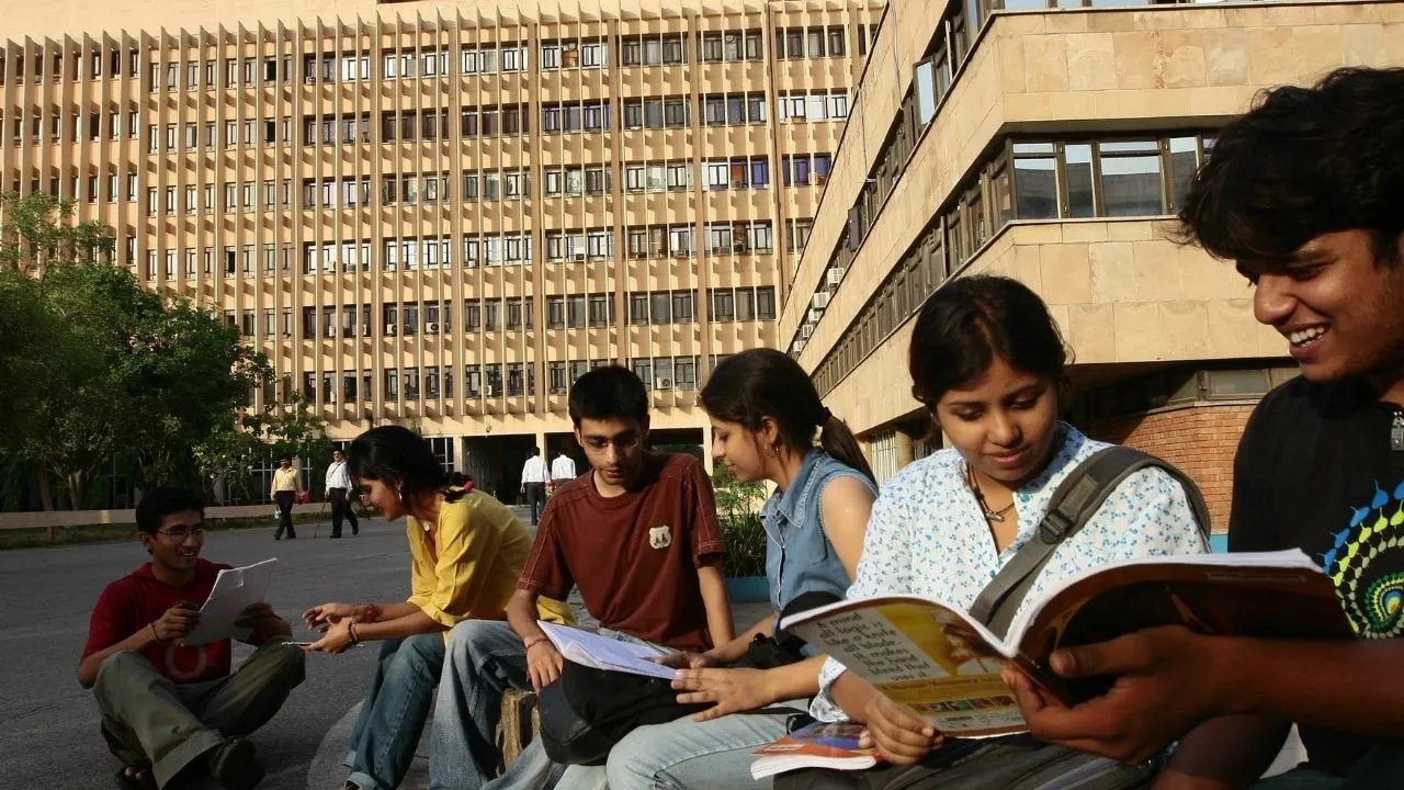 top 10 science colleges in india