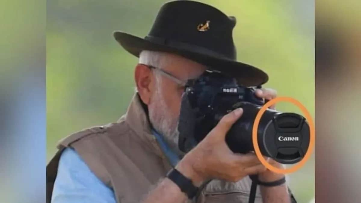 PM Modi edited photo of camera lense closed viral